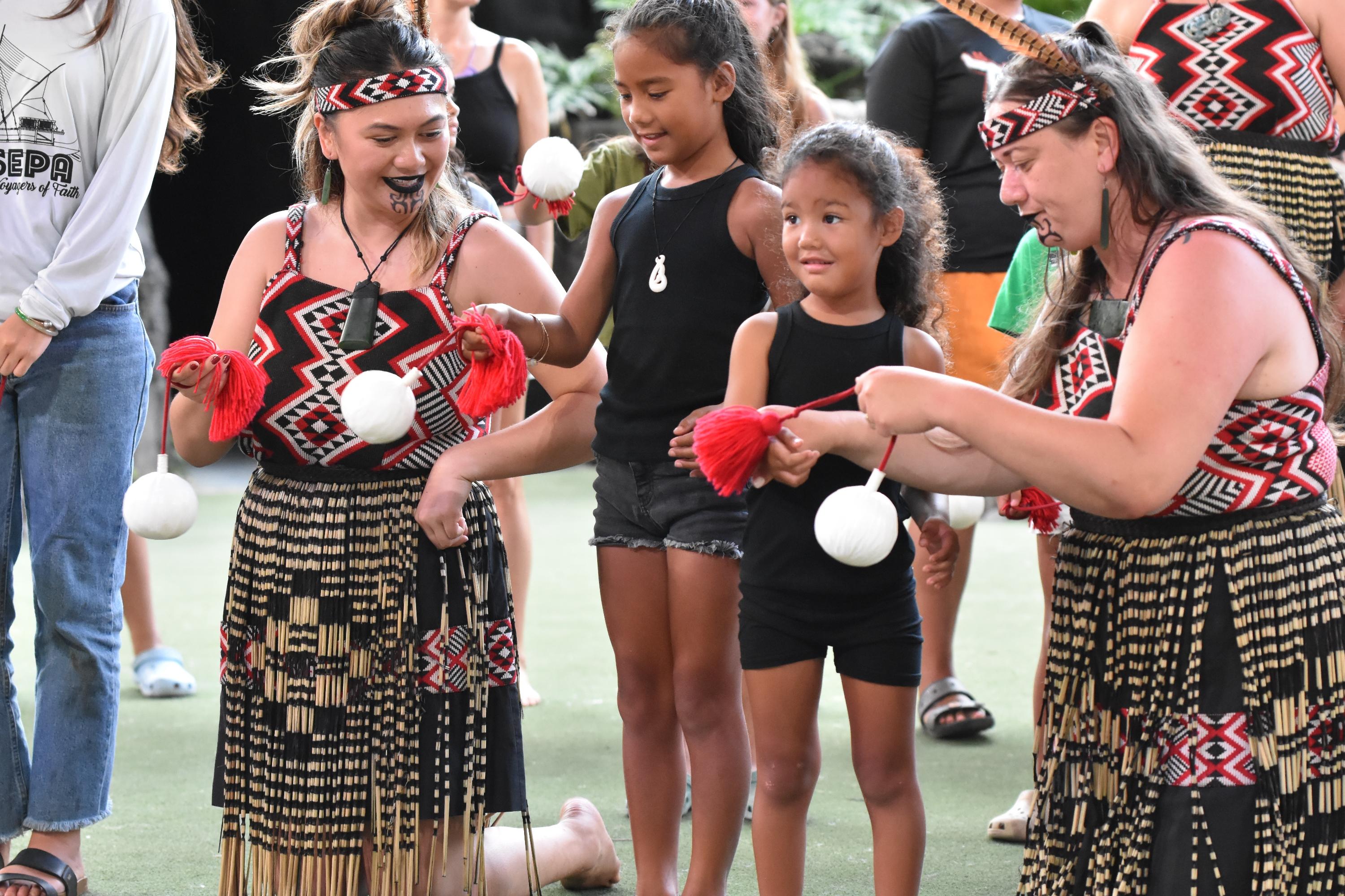Te Whānau ā Apanui join Festival of Pacific Arts delegation to Hawaii ...
