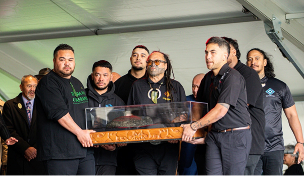 Te Kāhui Maunga hand over the Mauri of Te Matatini to Tainui Waka - Te ...